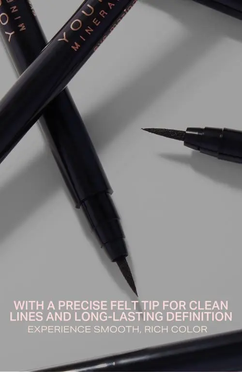 YOUNGBLOOD MINERAL COSMETICS Eye-mazing Liquid Liner Pen - Café
