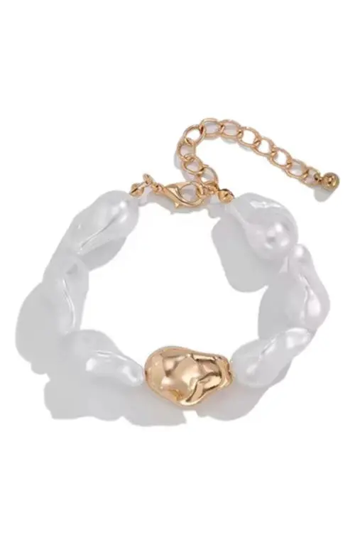 MACRAE & CO. Ansley Faux Pearl Bracelet - Gold