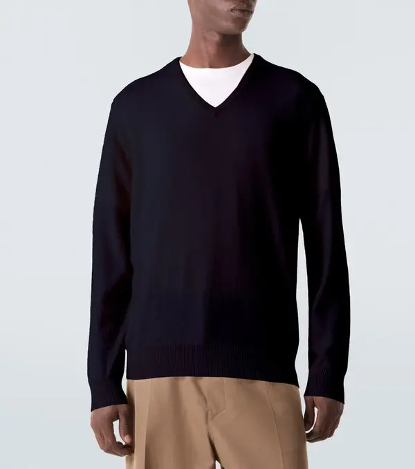 ALLUDE Cashmere V-neck Sweater