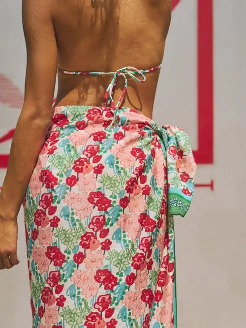 LOST PATTERN Le Jardin" Beach Sarong Wrap - Rouge Blossom