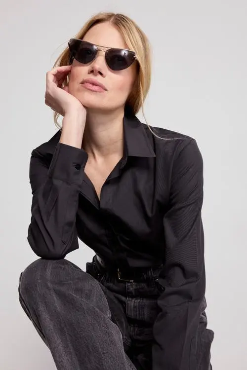 The Shirt By Rochelle Behrens The Jet Set Icon Shirt - Black/black