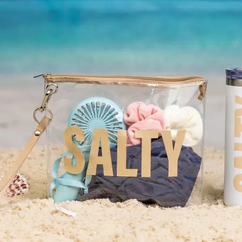 TOTALEE GIFT Salty Bag Wristlet