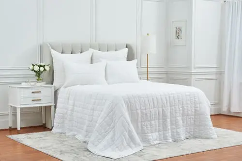 ELISABETH YORK Odine Dove Sham Decor