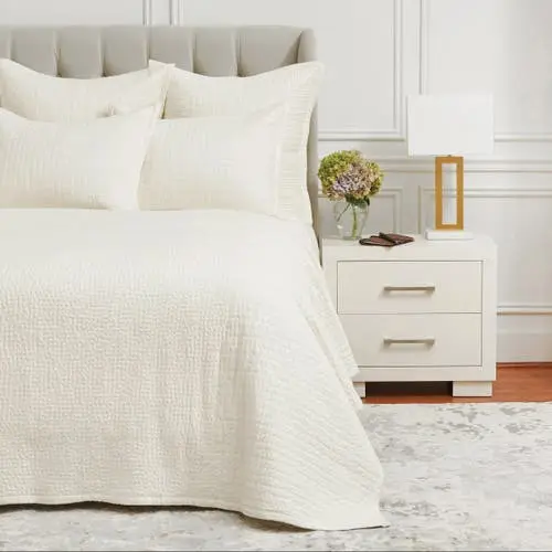 ELISABETH YORK Willa Ivory Queen Quilt - Off-white