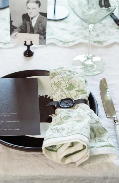 BOND & GRACE Inner Garden Society Dinner Napkinsset Of Four