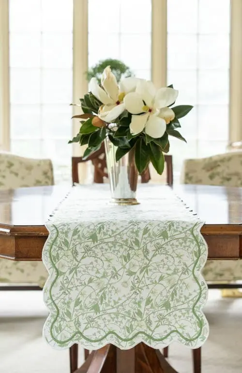 BOND & GRACE Inner Garden Society Table Runner