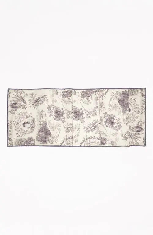 BOND & GRACE The Heroines Table Runner