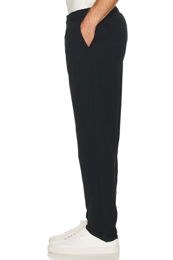 Beyond Yoga Dynamic Straight Leg Pant
