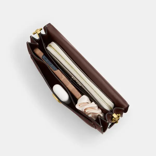 COACH Tabby Shoulder Bag 26 In Natural Grain Leather With Signature Hardware - Brass/maple