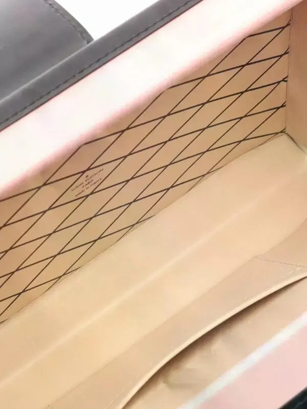 LOUIS VUITTON 2019 Petite Malle Cross Body Bag