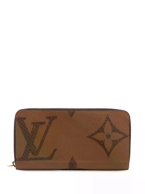 LOUIS VUITTON 2021-2025 Monogram Giant Reverse Zippy Wallet Long Wallets