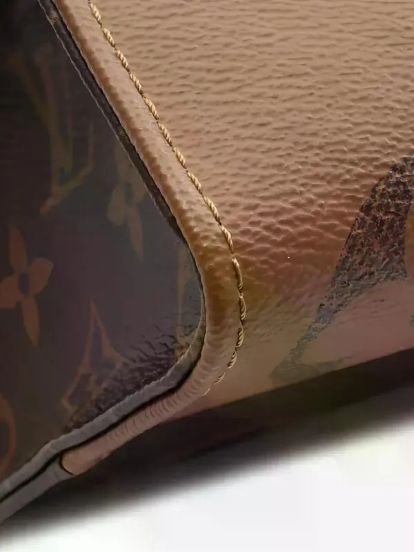 LOUIS VUITTON 2021 Onthego East West Monogram Tote Bag - Brown