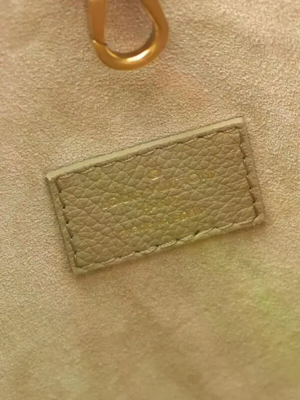 LOUIS VUITTON 2021 Low Key Shoulder Bag