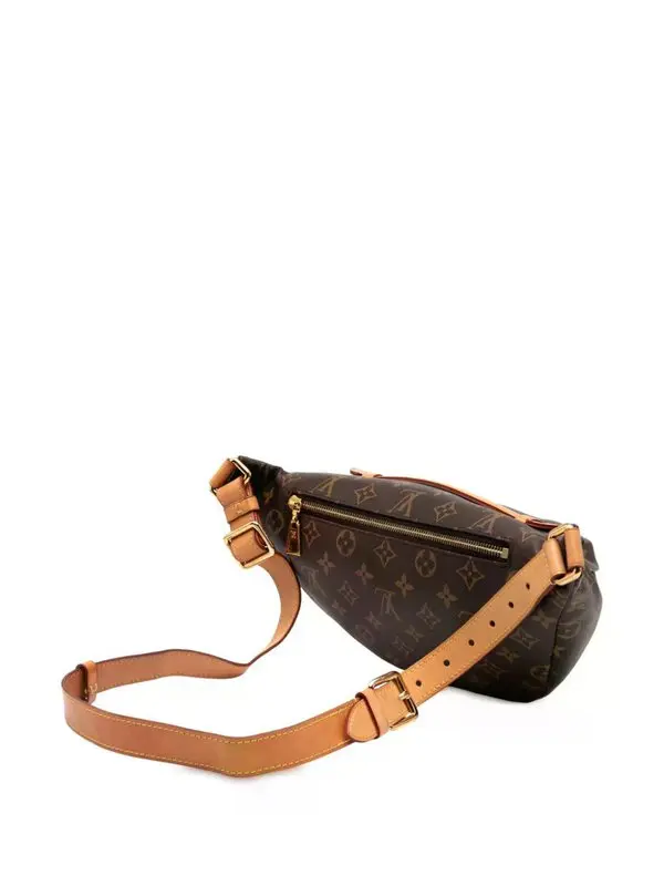 LOUIS VUITTON 2010-2022 Monogram Bumbag