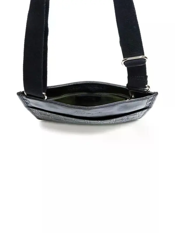 FERRAGAMO 1990-2010s Gancino Shoulder Bag