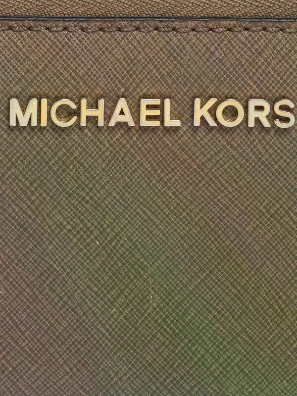 Michael Kors Pre-owned Leather Zip Wallet - Neutrals