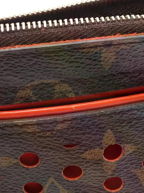 LOUIS VUITTON Pochette Plat Wallet