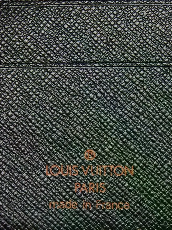 LOUIS VUITTON Textured Leather Cardholder
