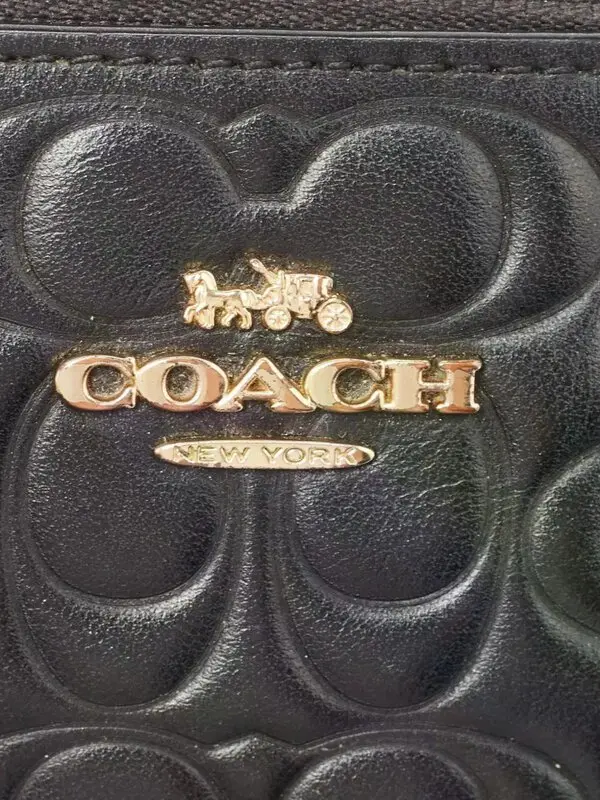 COACH VINTAGE Leather Embossed Clutch