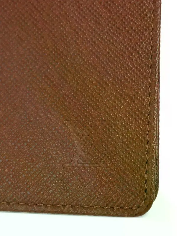 LOUIS VUITTON 2002 Taiga Wallet