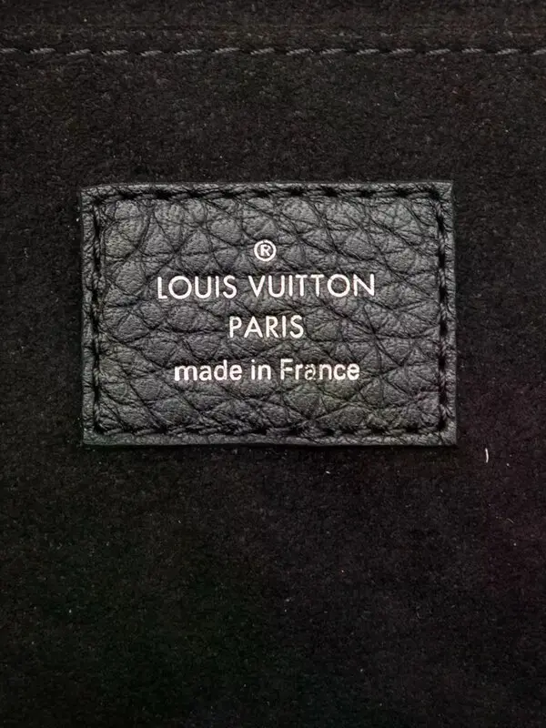 LOUIS VUITTON 2017 Taurillon Initials Circle Pochette Jour Gm - Black