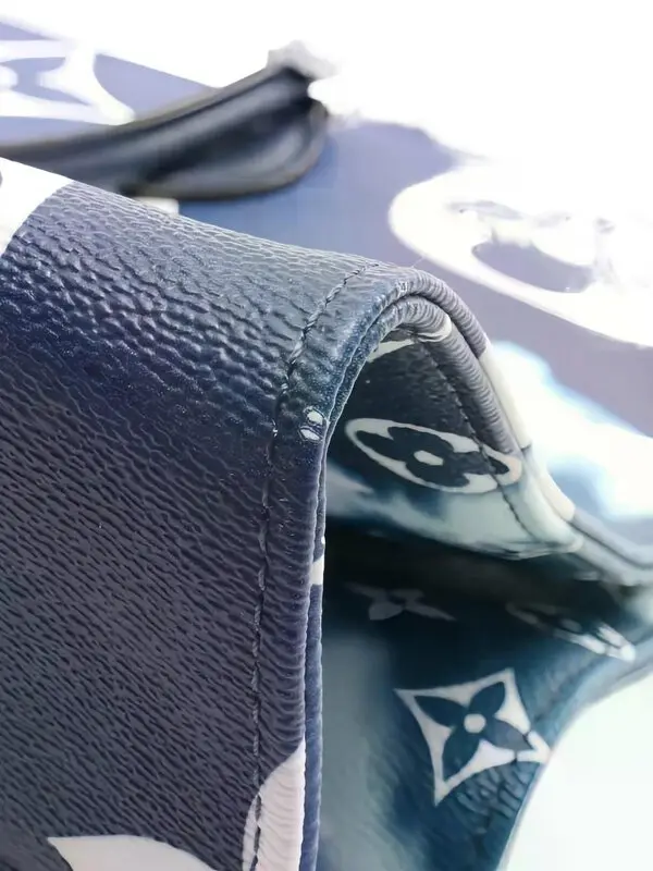 LOUIS VUITTON Escale On-the-go Gm Monogram Tote - Blue