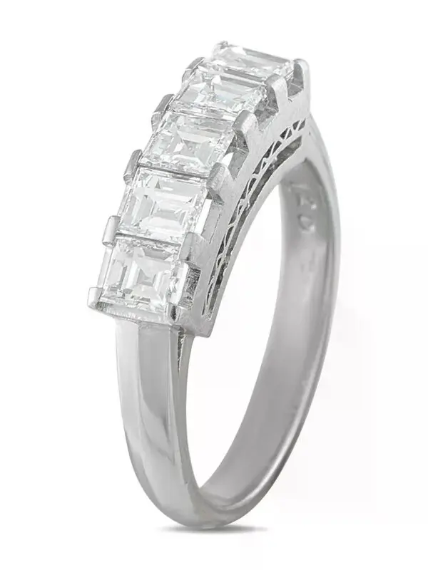 LB EXCLUSIVE Platinum Diamond Ring