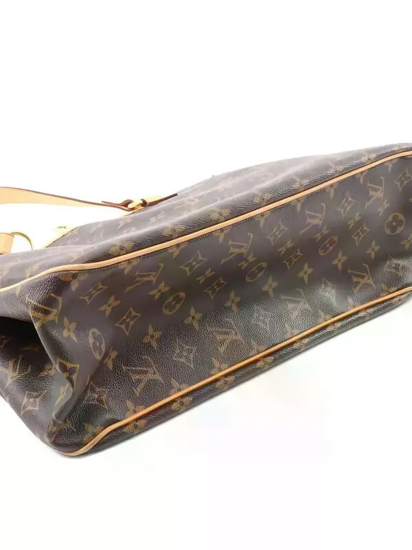 LOUIS VUITTON Batignolles Horizontal Shoulder Bag