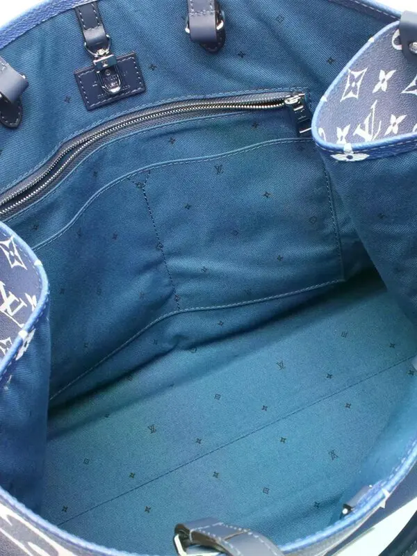 LOUIS VUITTON 2019 Monogram Giant Escale Onthego Gm Satchel - Blue