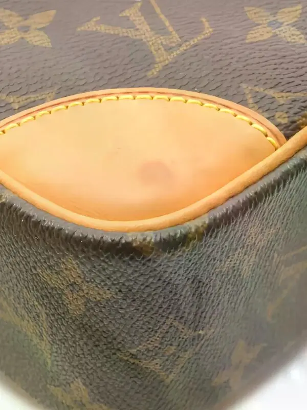 LOUIS VUITTON 2003 Trocadero 27 Monogram Crossbody Bag