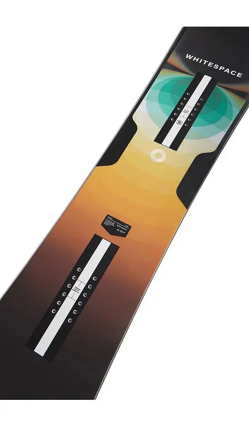 WHITESPACE Montano Snowboard
