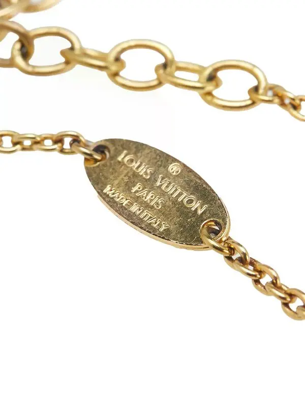 LOUIS VUITTON 2018 Plated Essential V Necklace - Gold