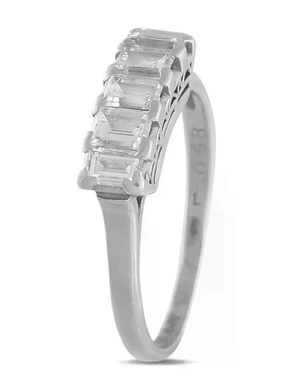 LB EXCLUSIVE Platinum Diamond Ring