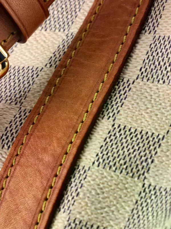LOUIS VUITTON Noe Handbag Damier - Neutrals