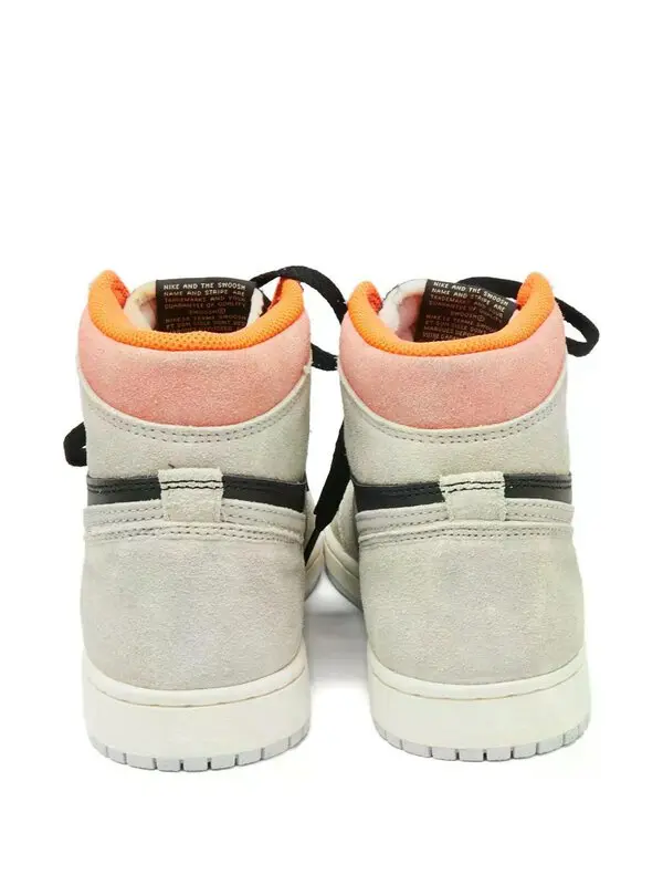 Nike Air Jordan 1 Retro High-top Sneakers