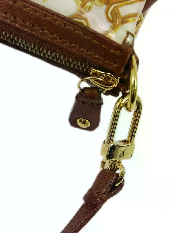 LOUIS VUITTON 2006 Pochette Accessoires Clutch - White