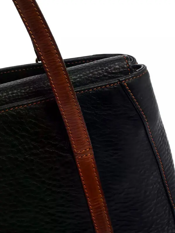 AIGNER Textured Leather Shoulder Bag