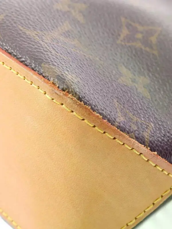 LOUIS VUITTON 2003 Trotteur Shoulder Bag