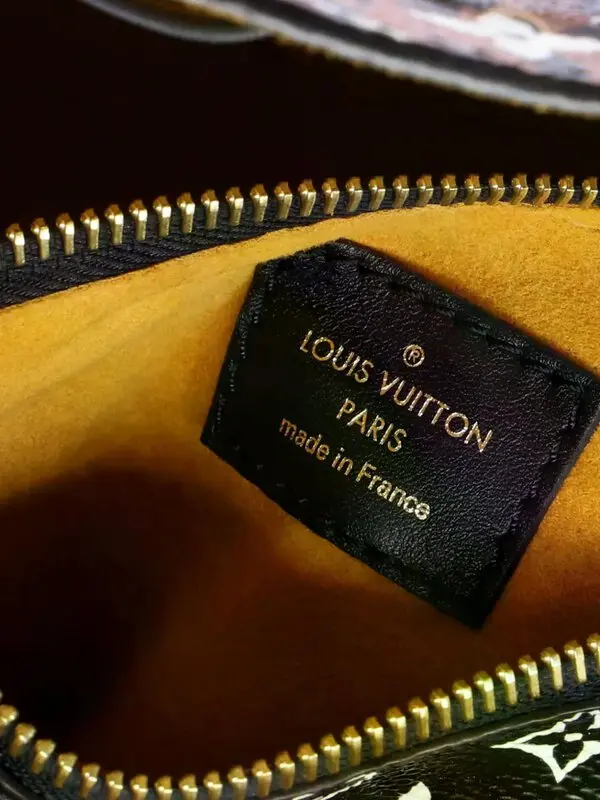 LOUIS VUITTON Neonoe Handbag Limited Edition Jungle Monogram Giant Bucket Bag - Brown