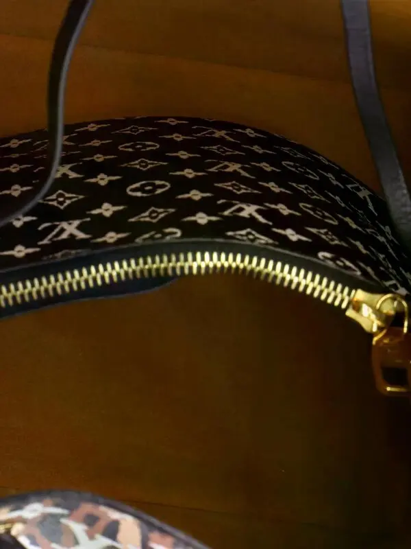 LOUIS VUITTON Neonoe Handbag Limited Edition Jungle Monogram Giant Bucket Bag - Brown