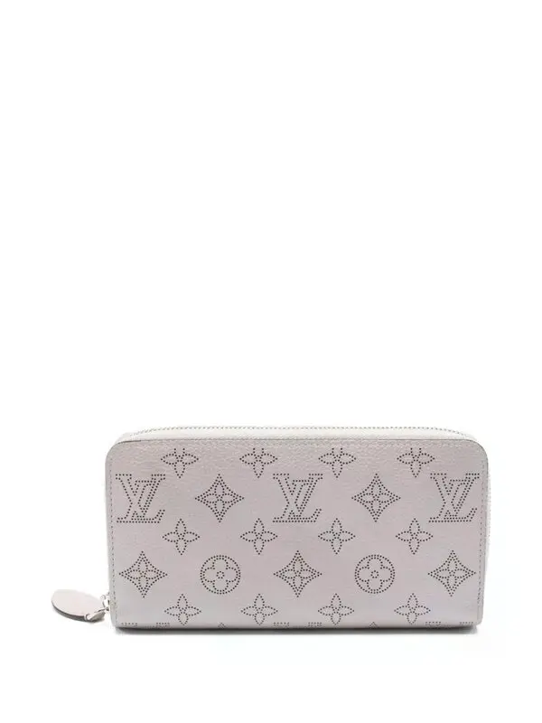 LOUIS VUITTON 2021 Zippy Wallet - Grey