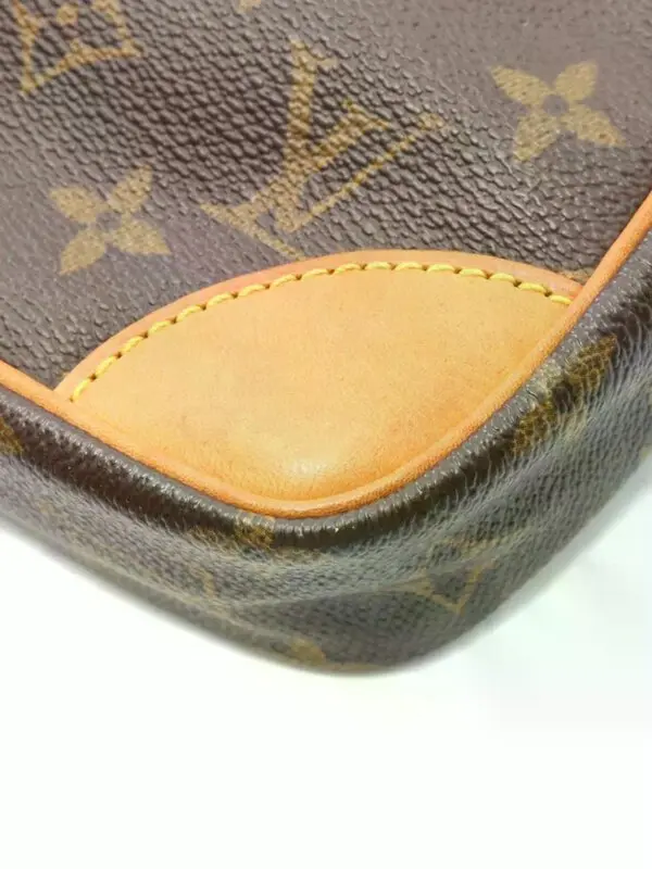 LOUIS VUITTON 2002 Danube Shoulder Bag - Brown