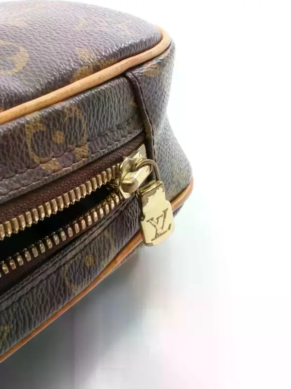 LOUIS VUITTON 2011 Monogram Crossbody Bag