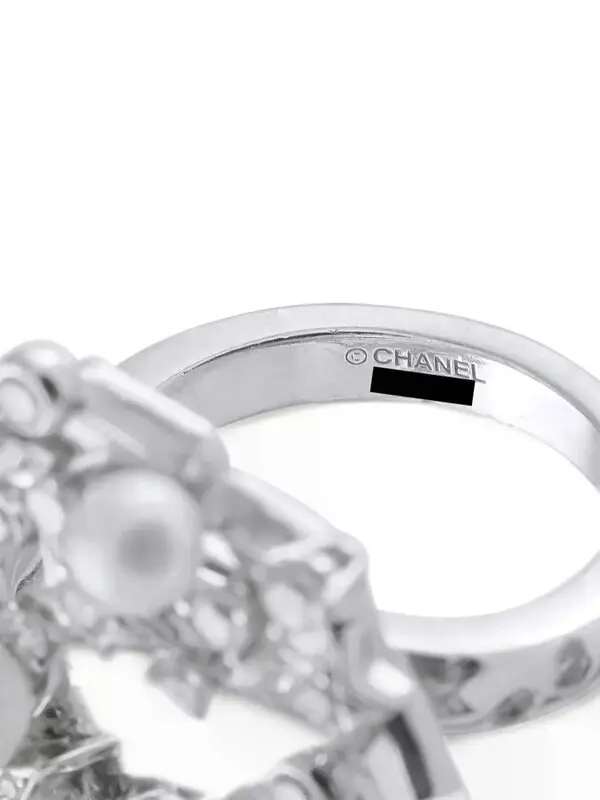 Chanel 18k White Gold Comete Diamond Pearl Ring