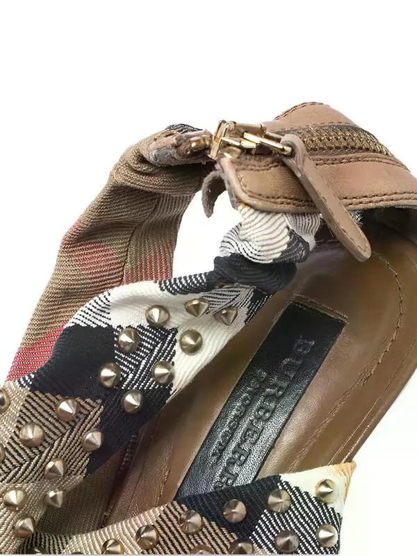 Burberry 85mm Leather Studded Sandals