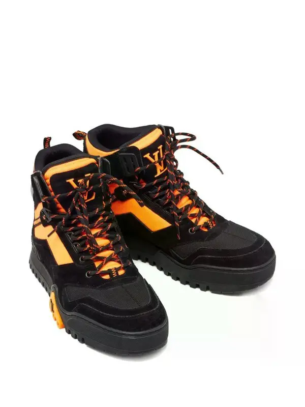 LOUIS VUITTON Logo-patch Boots