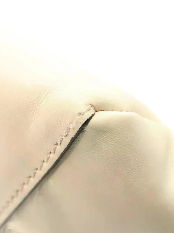 Miu Miu Pre-owned 2010-2025 Calfskin Ivy Satchel - Brown