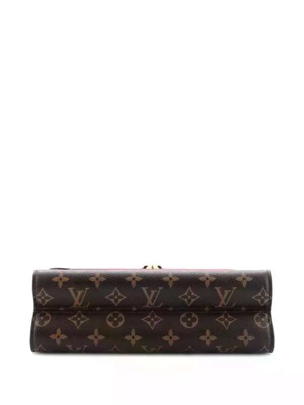 LOUIS VUITTON Victoire Handbag - Brown