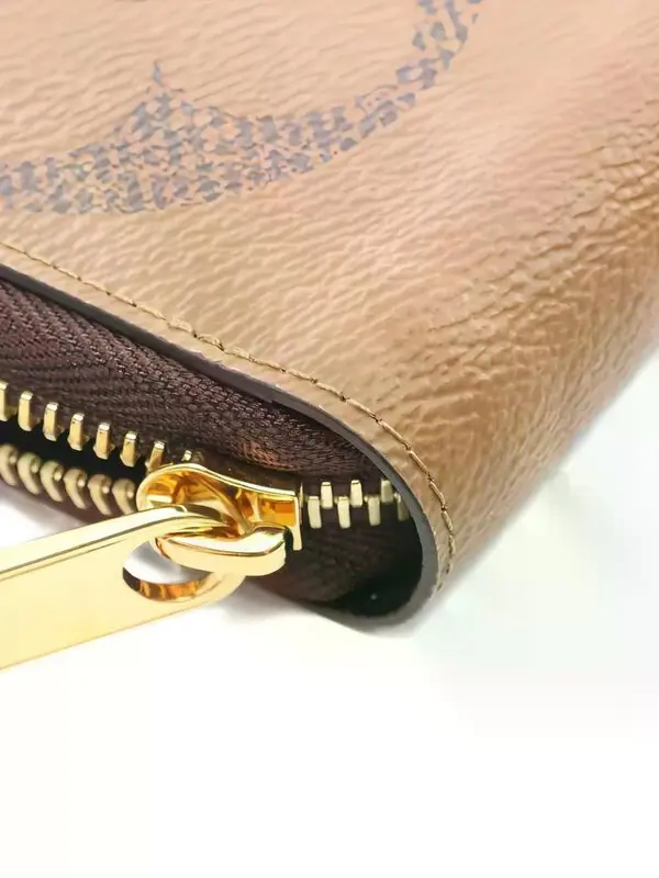 LOUIS VUITTON 2010s Zippy Giant Monogram Reverse Wallet - Brown