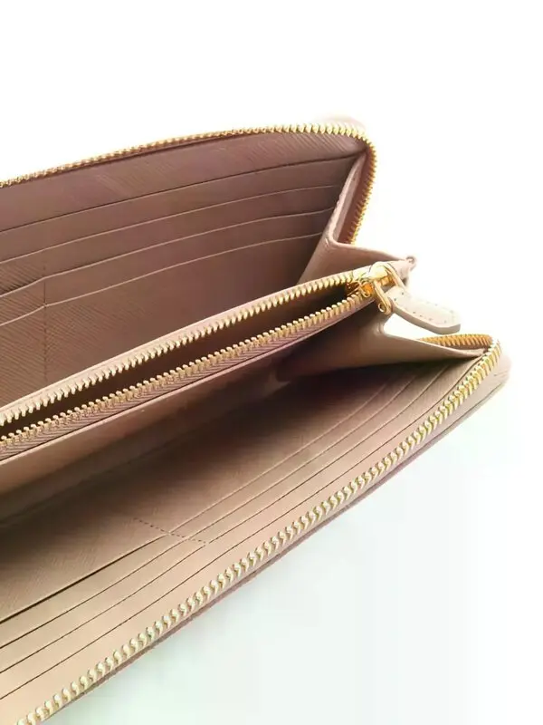 Prada 2020s Triangle Round Zip Saffiano Wallet - Neutrals